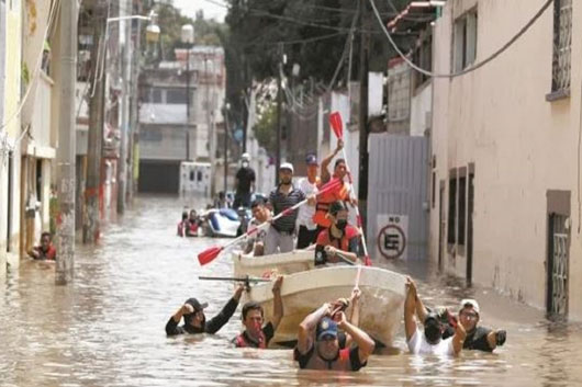 Evacuan a decenas de personas por desbordamiento del Rio Tula